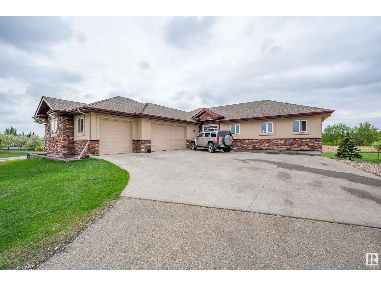 17 Houses for Sale in Sherwood-Park, Rural Strathcona County - Sherwood ...