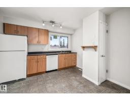 145 B Royal Rd Nw, Edmonton Townhouse For Sale $279,000