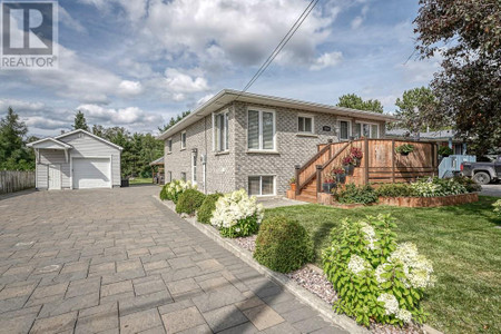 8 Homes for Sale in Val Caron - Val Caron Real Estate | Ovlix