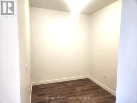 302 461 Green Road, Hamilton Apartment For Rent $2,050